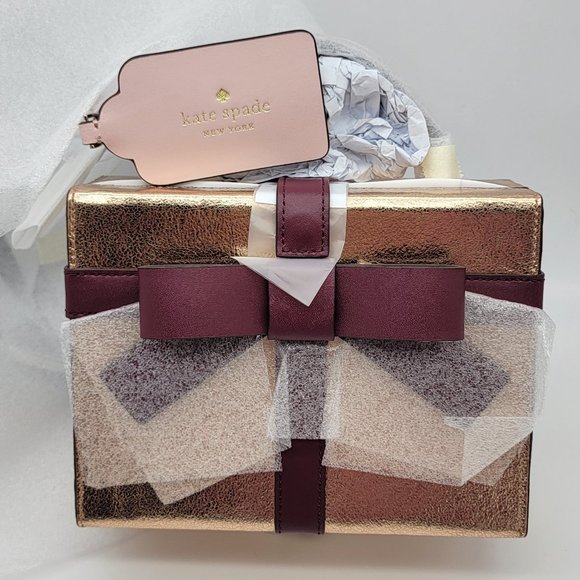 kate spade | Bags | Kate Spade Wrapping Party Gift Box Crossbody K4669 ...